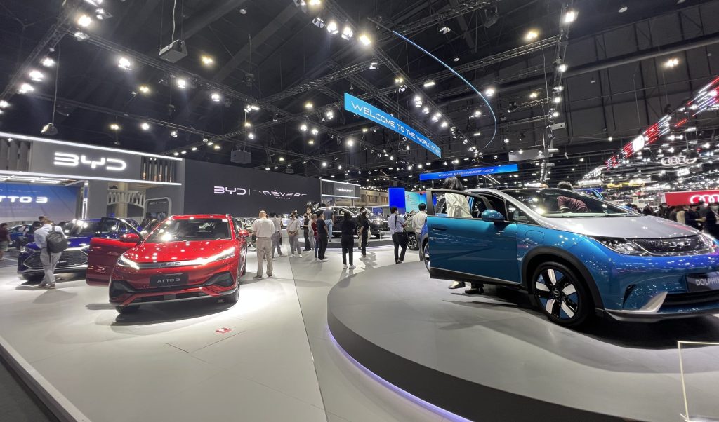 ครั้งแรก! BYD พร้อมสร้างปรากฎการณ์ จัดทัพยานยนต์พลังงานทางเลือกใหม่ 7 ...