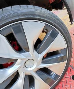 หลุดภาพ Spy shot รถ Tesla Model 2 ดีไซน์คล้าย Mazda CX-30 คาดเปิดตัวใน ...