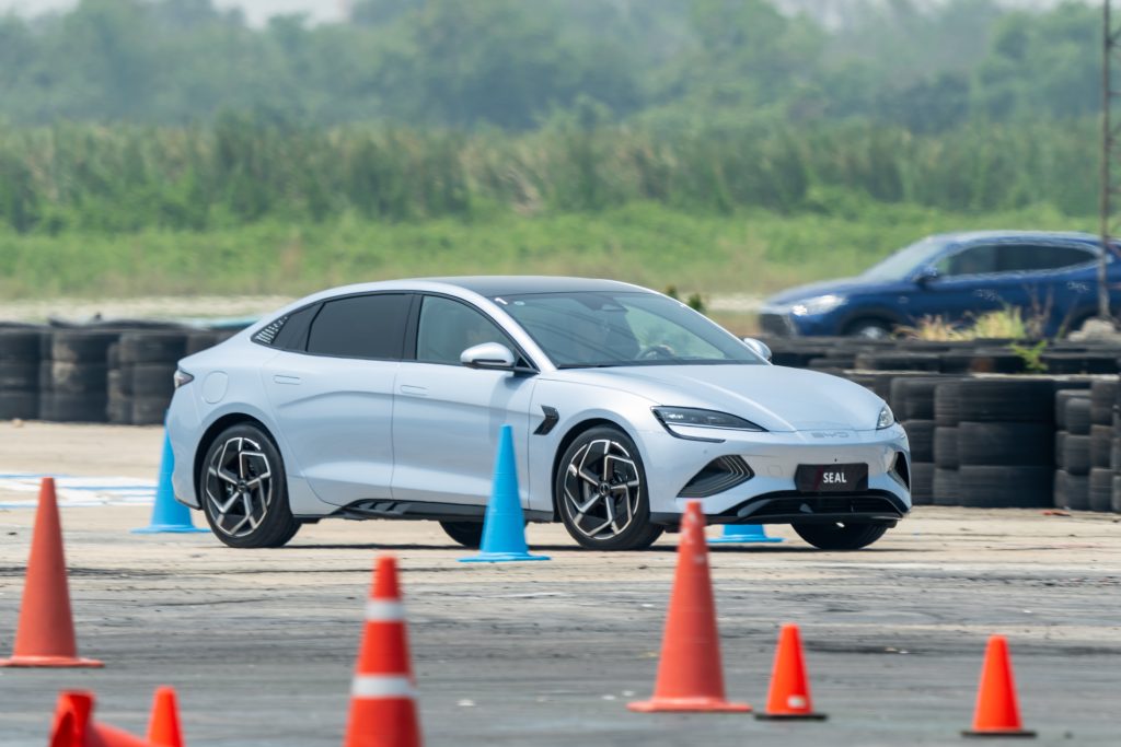 ปรากฏการครั้งใหม่ กับการทดสอบรถ BYD พร้อมกัน 6 รุ่น ณ สนามปทุมธานี สปีด ...