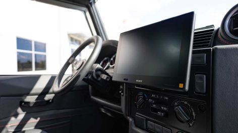 ทำก่อนไม่รอแล้วนะ Land Rover Defender 110 EV Restomod เครื่องยนต์ไฟฟ้า ...