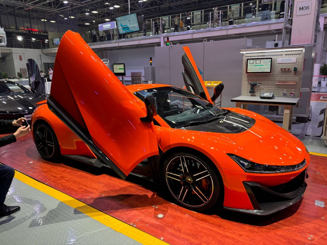 GAC AION เริ่มส่งมอบซูเปอร์คาร์ Hyper SSR ในจีนแล้ว มาพร้อม 3 มอเตอร์ ...