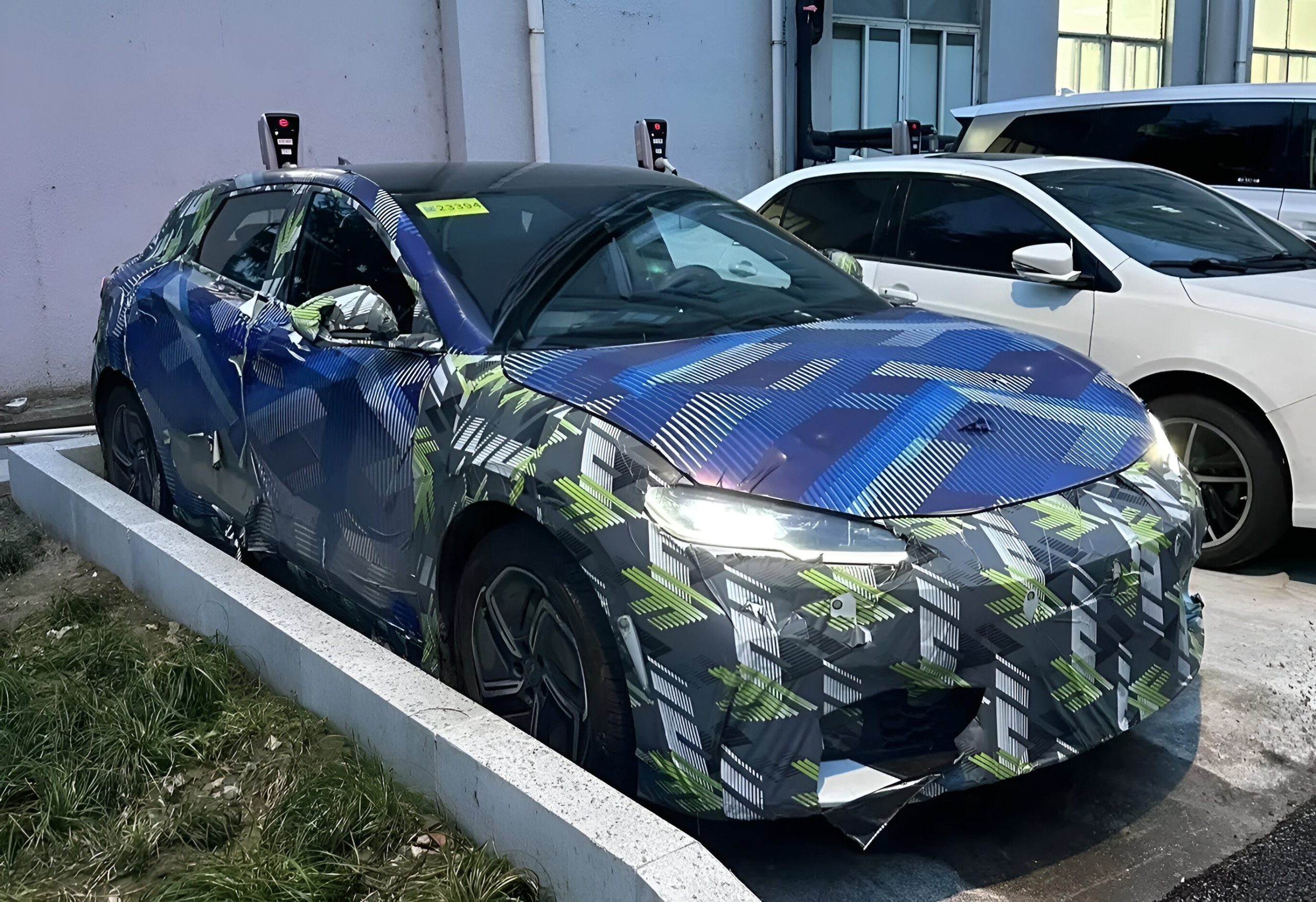 พบ BYD Seal 06GT แฮทช์แบ็กรุ่นใหม่ วิ่งทดสอบบนถนนในจีน เตรียมเข้าสู่ตลาดโลกปี 2025 นี้ - EVMoD